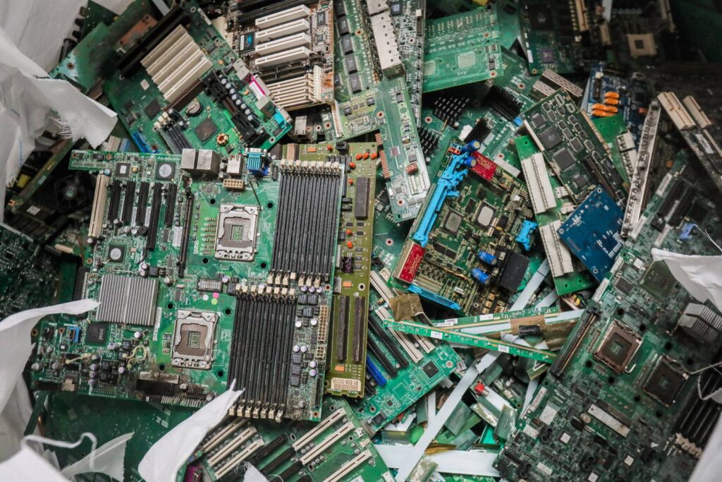Safe Ewaste Disposal Solutions from Advance Recycling in SG